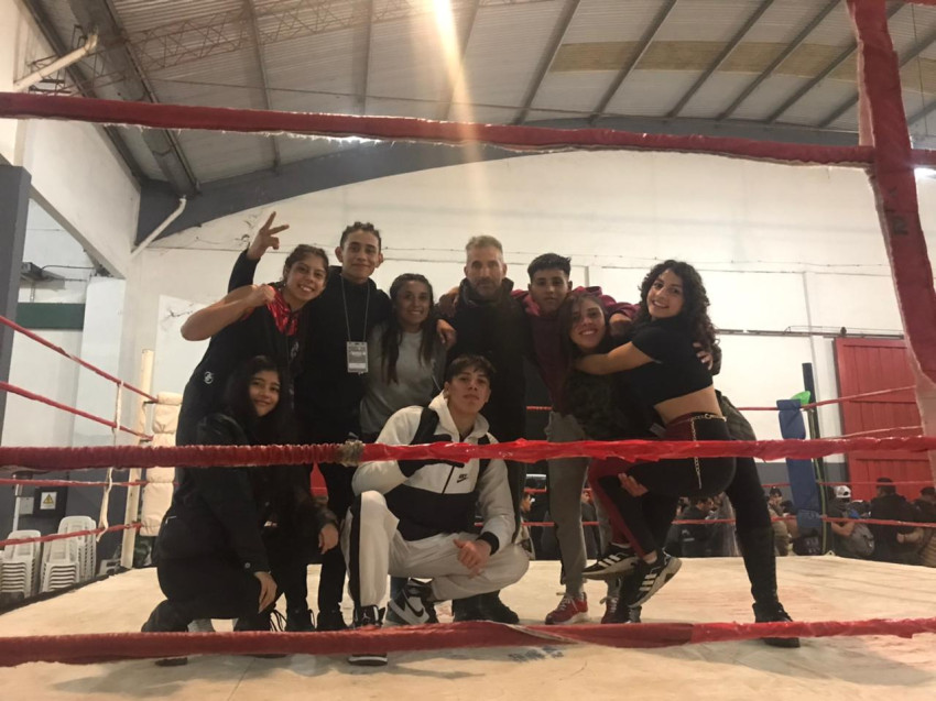 Alumnos del Taller de Boxeo de Pavón se destacaron en el Festival de ...